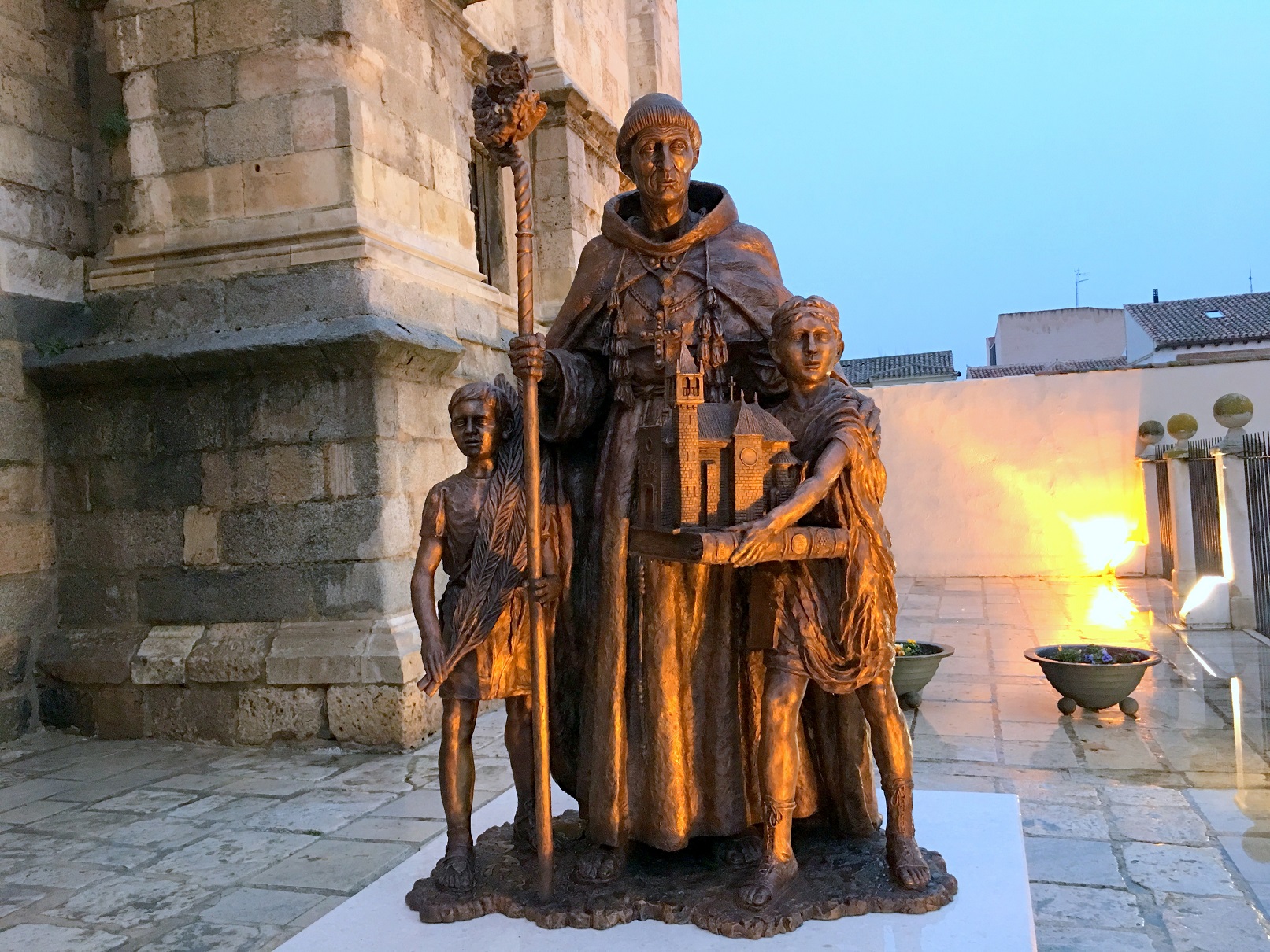 Pedro Requejo Novoa: se inaugura su tercera obra en Alcalá de Henares ...